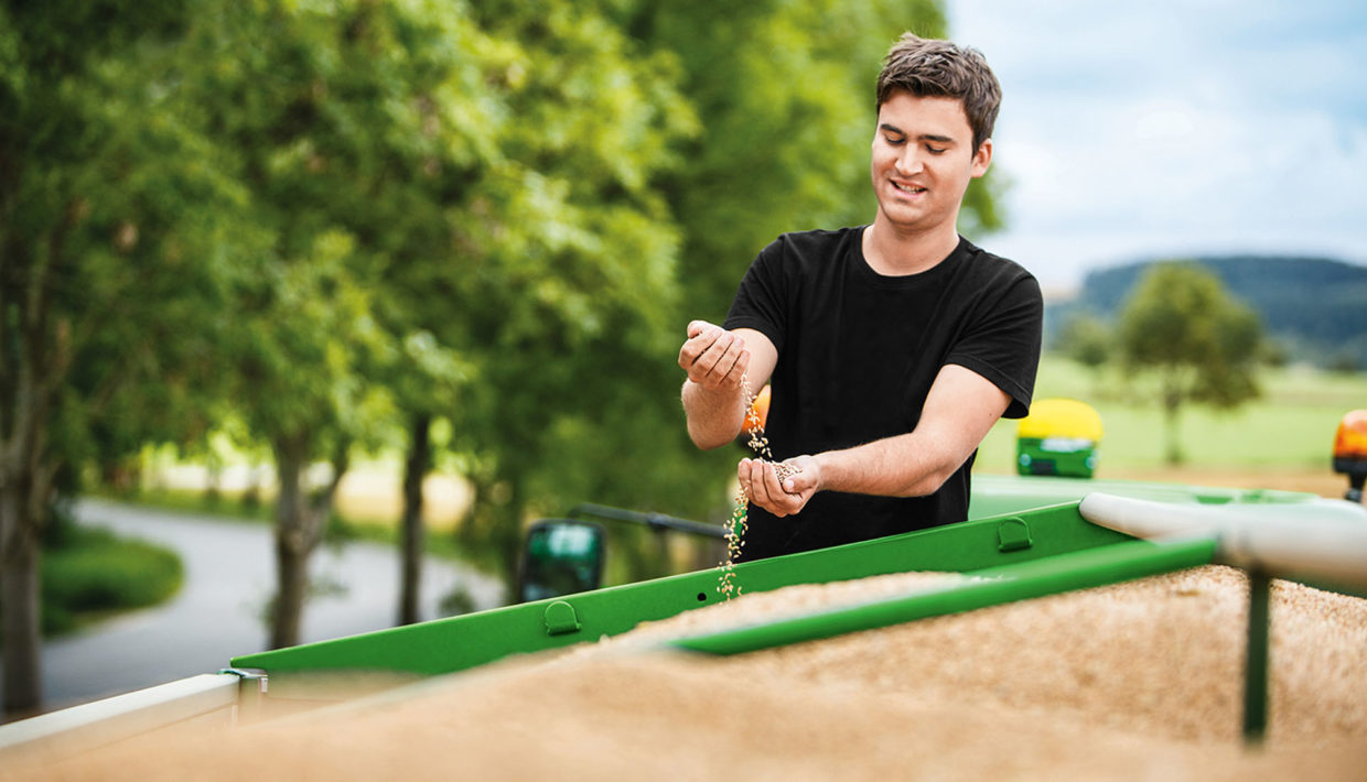 Farmers as trade experts - THE FURROW