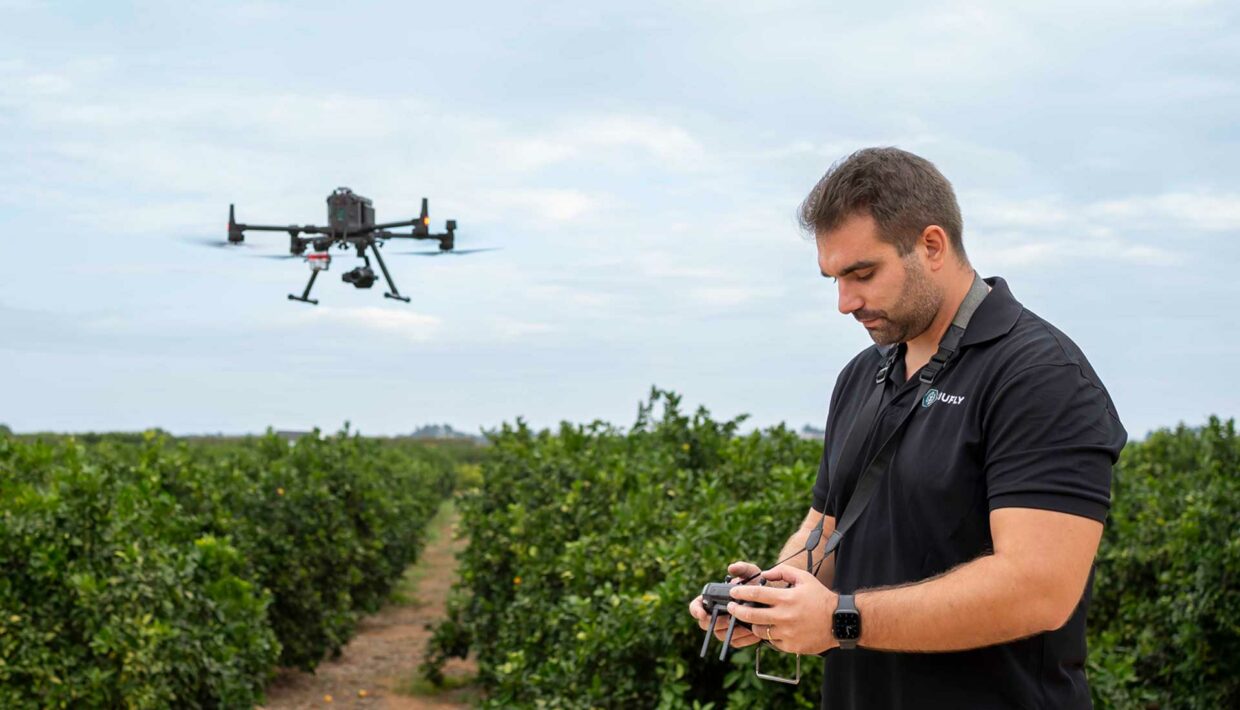 Managing the field with drones - THE FURROW
